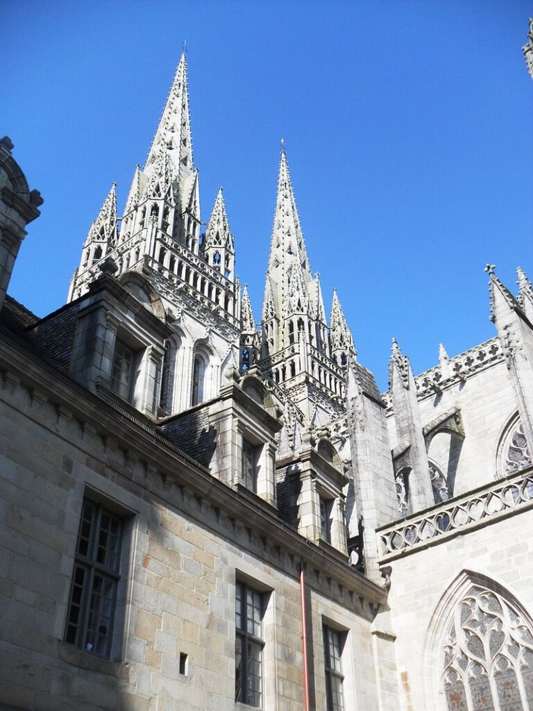 N°1 Quimper Walking Tour (2h) - Tour Guides France - The Best of Brittany