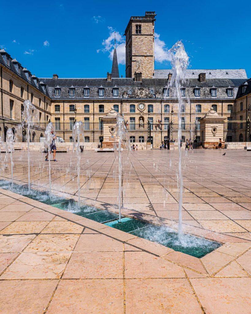 N°1 Dijon Tour Guide (2h) - Tour Guides France - The Best of Burgundy